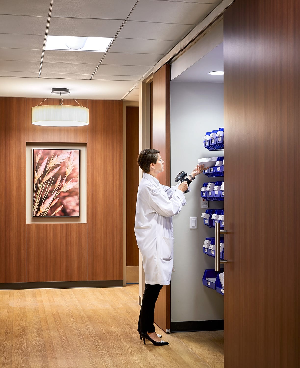 HIPHN_MH Pelvic Center_Supply Closet_Baldinger_160926 | Panolam Surface ...